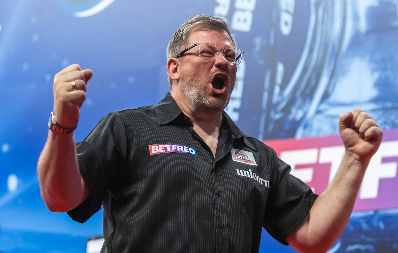 James Wade and Jonny Clayton set up quarter-final clash at the World ...